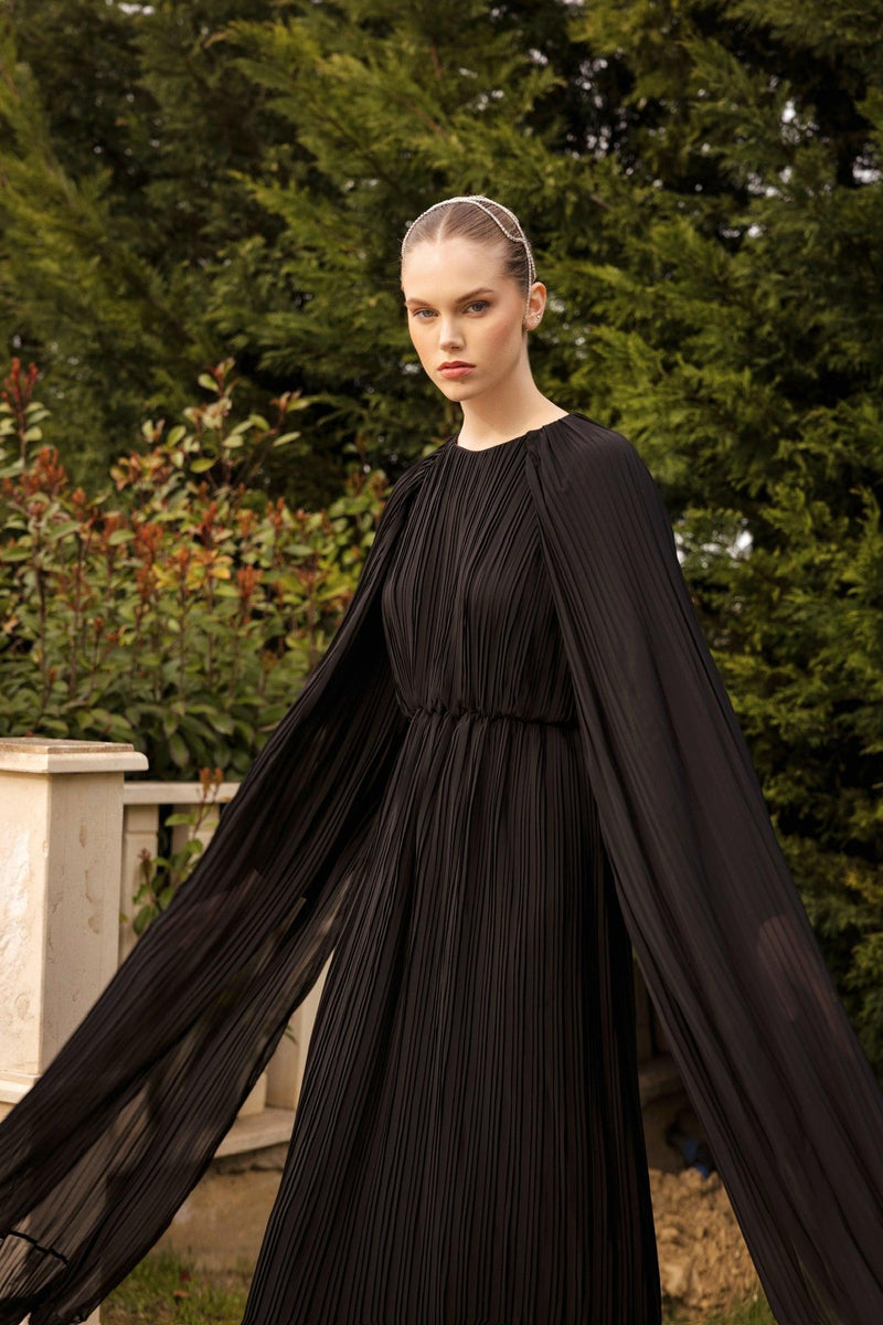 Lauren Siyah Pelerinli Abiye Elbise - My Rental Dress